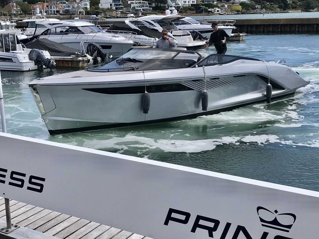 Boats for sale - New and used Princess, Fairline, Williams, Parker